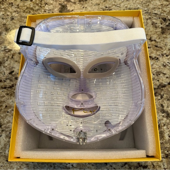 Pure Daily | Skincare | Nwt Pure Daily Luna Led Light Mask | Poshmark